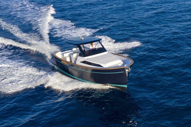 Private Full-day Luxury Boat Tour to Capri from Amalfi Coast - The Sum Up