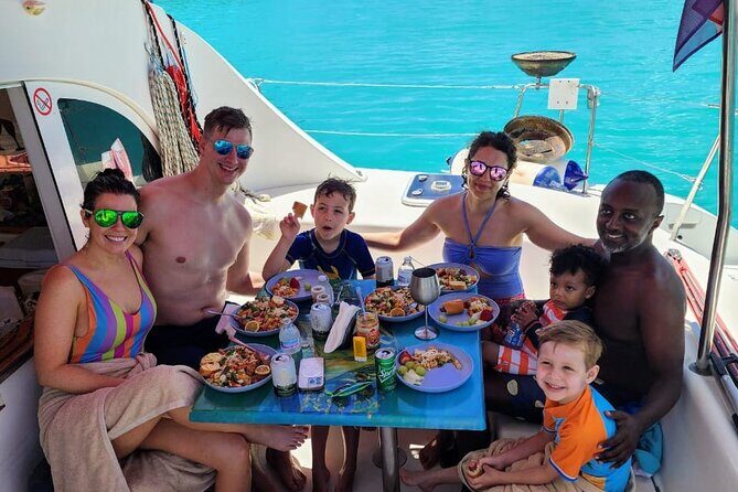 Private Full-Day Luxury Sailing Catamaran Charter in Sint Maarten - Analyzing the Value: Is It Worth the Price?