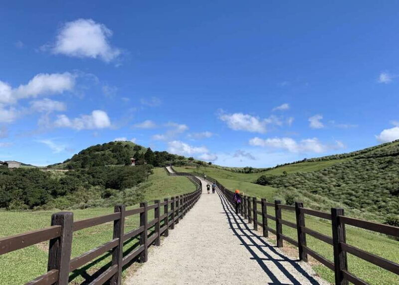 Private Full-Day Northern Taiwan Tour by Car from Taipei - Transportation and Timing