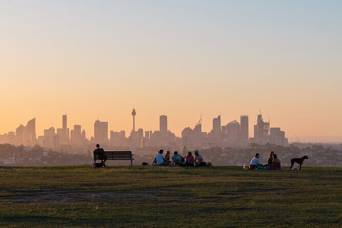 Private Full-Day Sydney Highlights with Bondi Beach Tour - Itinerary Breakdown: What You’ll See and Do