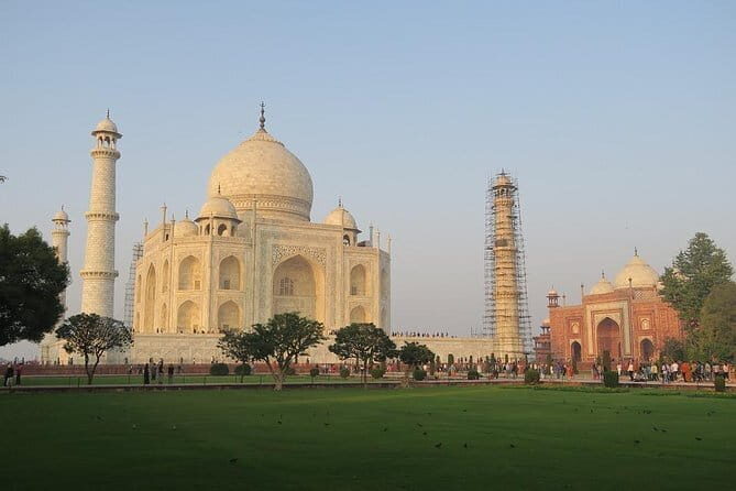 Private Full-Day Taj Mahal Tour from Delhi with Entrance & Lunch - Key Points:
