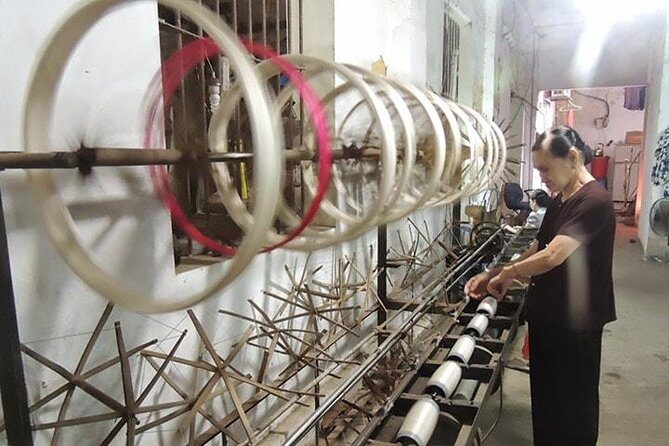 Private full-day tour: Hanoi-Thay pagoda-Tay Phuong pagoda-Van Phuc silk village - A Deep Dive into the Itinerary