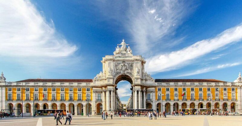 Private Full Day Tour Lisbon - Exploring Lisbon’s Heart: A Tour in Detail