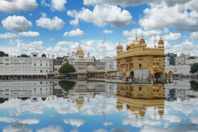 Private Full-day tour of Amritsar: Golden Temple with Gobindgarh Fort & Sadda Pind - Key Points