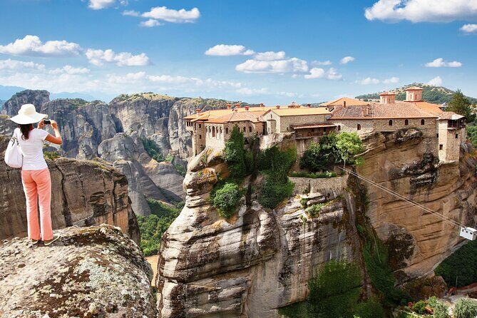 Private Full-Day Trip to Meteora by Train From Athens - Local Agency - What the Reviews Highlight