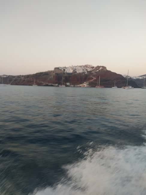Private, fully customizable cruise in Santorini's caldera - FAQ