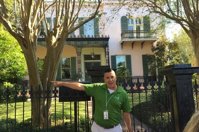Private Garden District Walking Tour With Lafayette Cemetery No 1 - What Participants Love Most