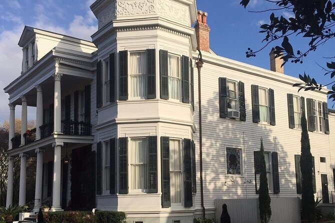 Private Garden District Walking Tour With Lafayette Cemetery No 1 - Practical Tips for Travelers