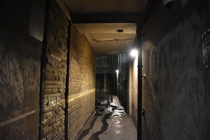 Private Ghosts and Gore Walking Tour of London - FAQs