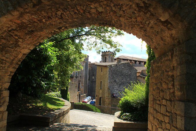 Private: Girona and Besalu Jewish History Tour from Girona - Discovering Girona and Besalú’s Medieval Charm