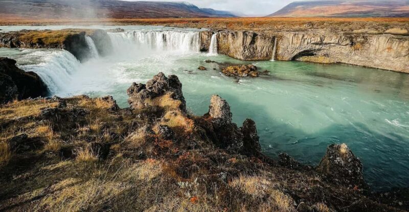 PRIVATE Godafoss Waterfall, Myvatn and Baths - Transportation, Timing, and Group Experience
