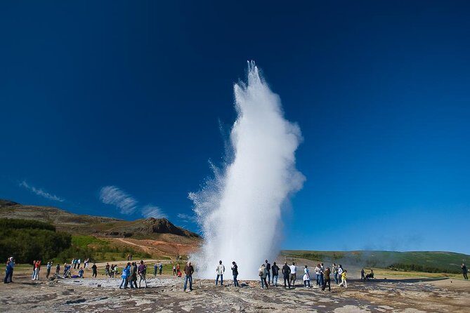 Private Golden Circle Classic Tour from Reykjavik - Key Points