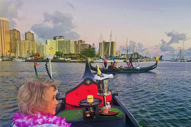 Private Gondola Cruise in Waikiki with Drinks and Pastry - FAQ