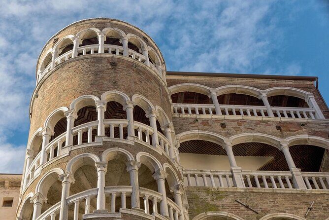 Private Gondola Ride in Venice - Key Points