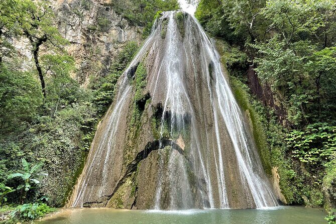 Private/Group Cola de Caballo Waterfall & Santiago (Premium SUV) - Who Should Take This Tour?