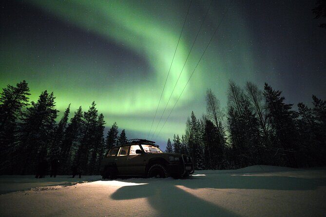 Private Group: Northern Lights Hunt 4x4 SUV with Aurora guarantee - Why Choose a Private Northern Lights Tour?