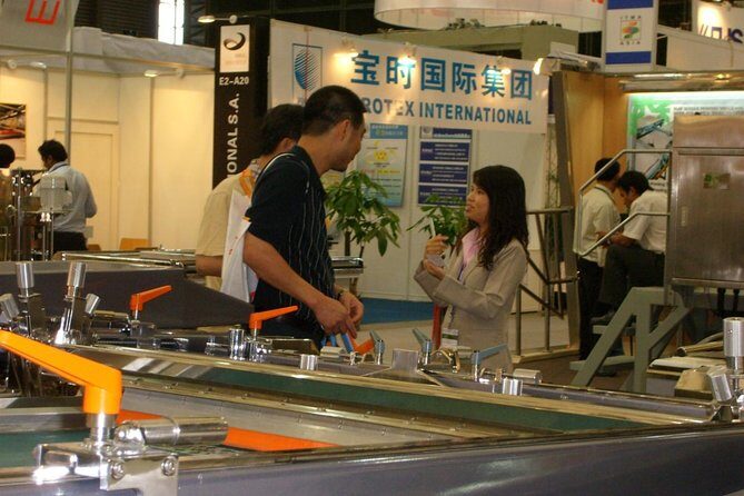 Private Guangzhou English Guide and Interpreter Service for Canton Fair - The Canton Fair Complex: a behemoth of business