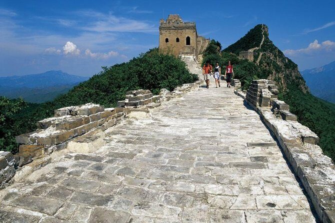 Private Gubei Water Town and Simatai Trip with English Speaking Driver Service - Who Will Love This Tour?