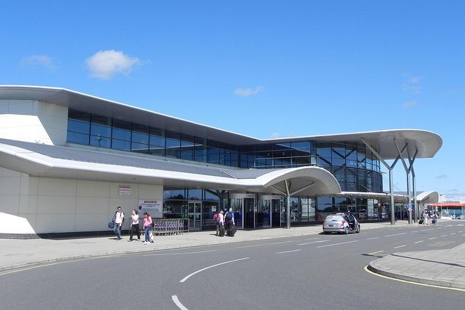 Private Guernsey Arrival Transfer - Airport to Hotel / Accommodation - Introducing the Private Guernsey Arrival Transfer Experience