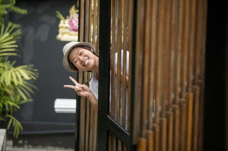 Private Guided Day Tour: Bangkok with Public Transport - Key Points