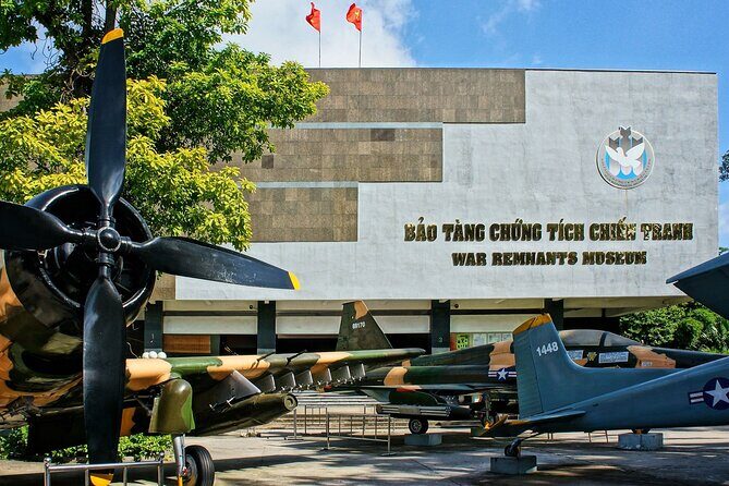 Private Guided Ho Chi Minh City Tour & Hidden Corner of China Town - The Itinerary: A Step-by-Step Breakdown