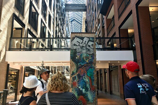 Private Guided Old Montréal and Downtown Walking Tour - Flexibility and Customization