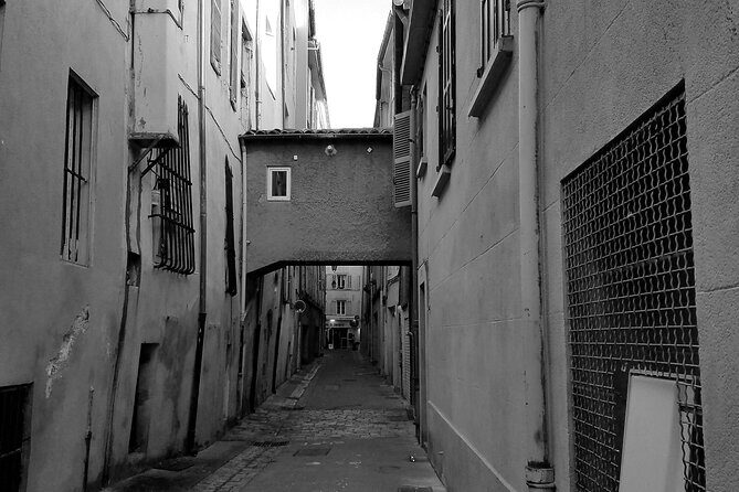 Private guided tour Aix-en-Provence | The streets are told - The Itinerary: What to Expect