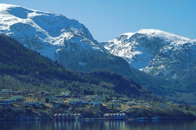 PRIVATE GUIDED TOUR: Folgefonna Glacier & Bondhus Valley from Bergen, 10 hours - An Inside Look at the Bergen to Folgefonna Glacier & Bondhus Valley Tour