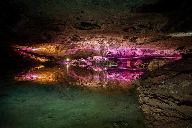 Private guided tour from Vienna to Hallstatt with Skywalk & Salt Mine Experience - What Makes This Tour Stand Out?