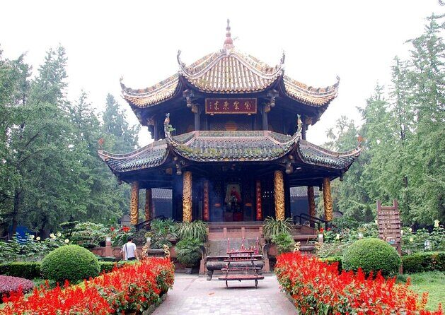 Private Guided Tour of Chengdu with Lunch + Sichuan Opera - Discover Chengdu with a Full-Day Private Tour — A Balanced Look at History, Culture, and Cuisine