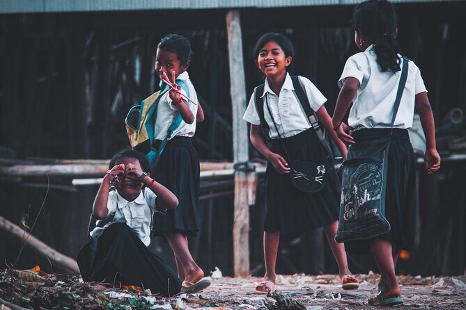 Private Guided Tour of Siem Reap Highlights & Hidden Gems - Handmade Crafts and Local Commerce