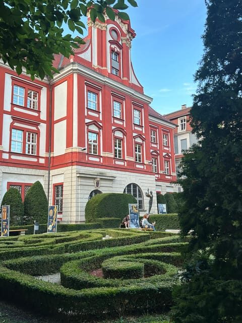 Private guided tour of Wroclaw (FREE photos after the tour) - The Overall Experience: Balancing Value and Authenticity