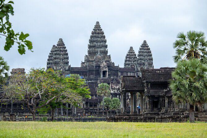 Private Guided Tour To Angkor Wat & Its Surrounding-Angkor Park - Discover the Magnificence of Angkor with a Private Guided Tour