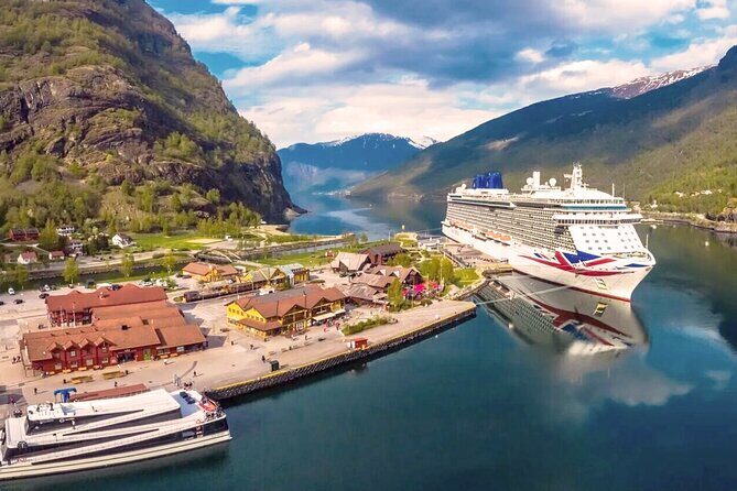 Private Guided Tour to Oslo Nærøyfjord Cruise and Flåm Railway - The Stunning Aurlandsfjord and Flåm