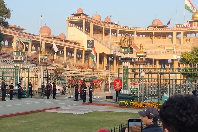 Private & Guided: Wagah Border, Walled City & Lahore Fort Full Day Tour - A Balanced Look at the Experience