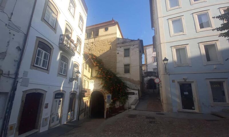 Private guided walking tour in Coimbra (8 hours) - FAQ