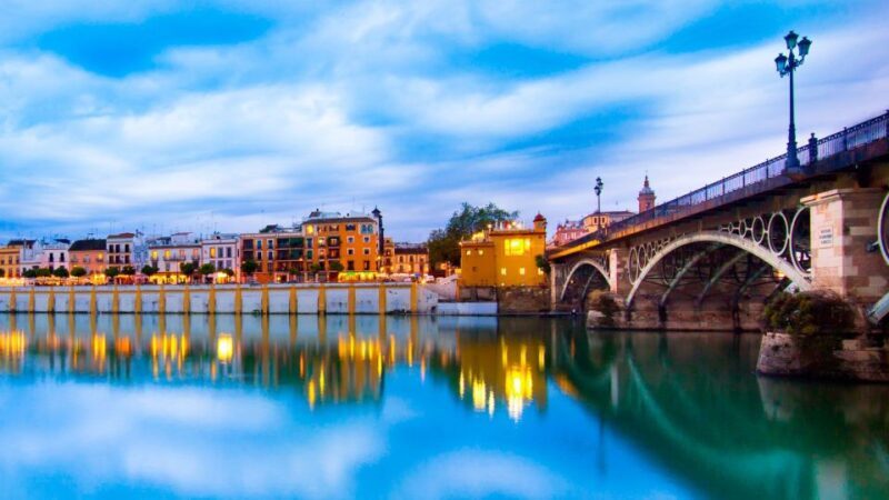 Private Guided Walking Tour in Seville (1h tapas tour) - What Travelers Say