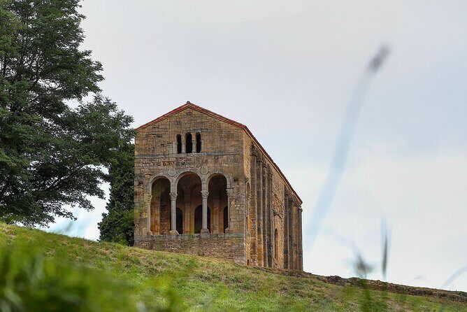 Private Guided Walking Tour of Oviedo Old Town - Authentic Experiences and How They Enhance Your Visit