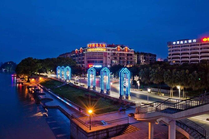 Private Guilin Illuminated Night Tour with Two Rivers and Four Lakes Cruise - What Travelers Say