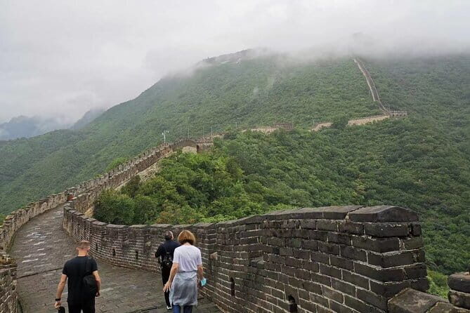 Private Half-Day Beijing Mutianyu Great Wall Tour Cable Car and Slide - Practical Details and Tips