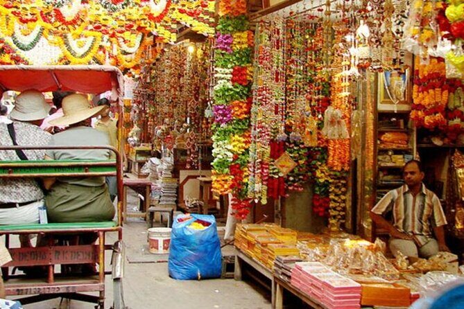 Private Half-Day Guided Shopping Tour with Transfer in Delhi - Key Points