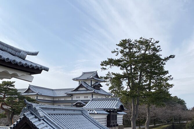 Private Half-Day Kanazawa Walking Tour and Historical Photo Spot - Frequently Asked Questions