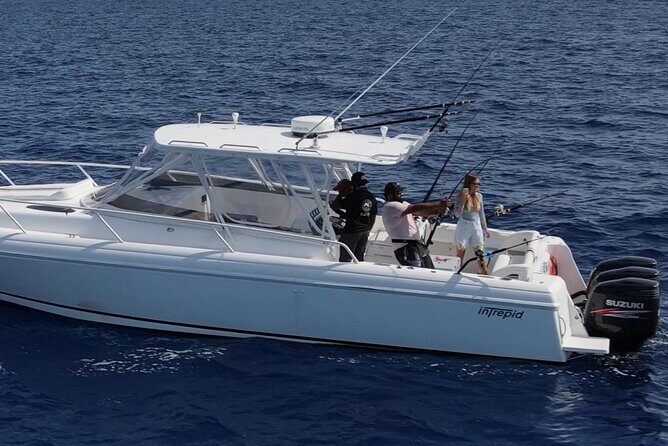 Private Half-Day Morning Bottom Fishing on Serendipity - The Boat and Its Comforts