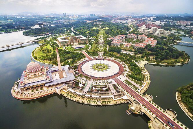 Private Half-Day Putrajaya Tour with Lake Cruise from Kuala Lumpur - The Sum Up