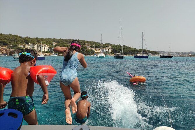 Private Half Day Sailing Boat Tour in Palma de Mallorca - The Experience of the Crew: Friendly and Professional