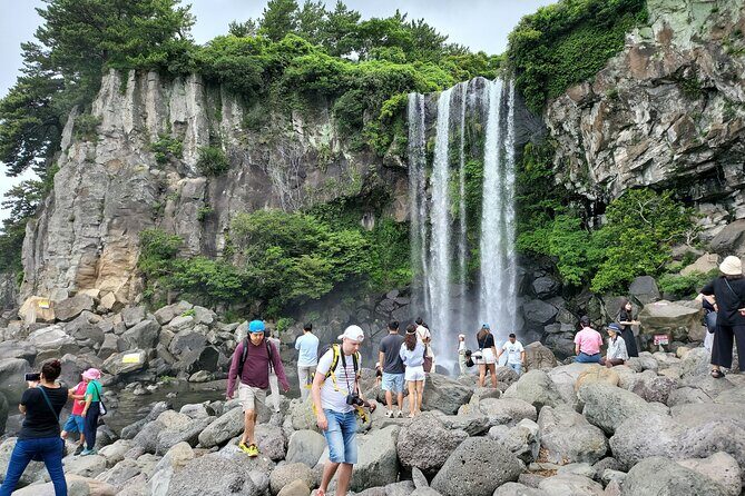 Private Half Day South and West Tour in Jeju Island - The Power of Geological Formations at Jusangjeolli Cliff