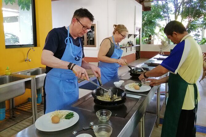 Private Half-Day Thai Cooking Class in Chiang Mai - Authentic Experience in a Friendly Setting