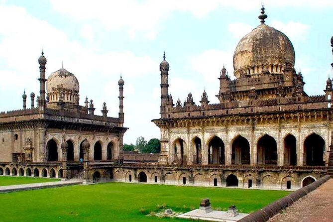 Private Half-Day Tour of Hyderabad Including Sound & Light Show - Deep Dive into the Itinerary