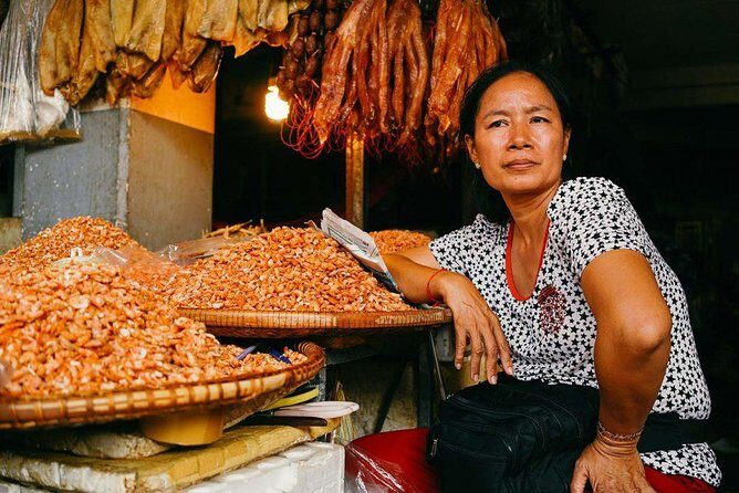 Private Half-Day Tour of Phnom Penh's Traditional Markets - Key Points