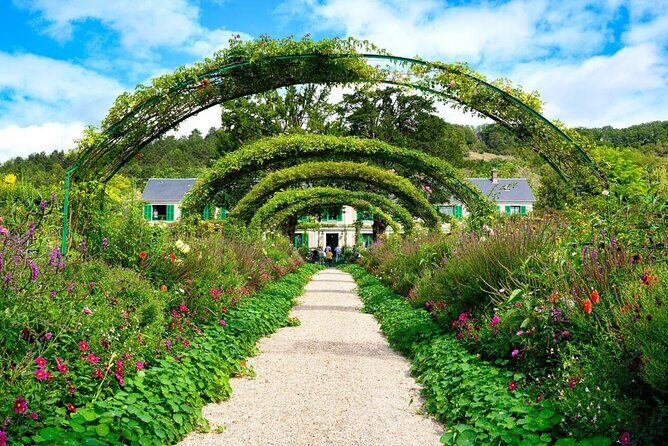 Private Half-Day Tour to Monet's Garden in Paris - A Closer Look at the Tour Itinerary